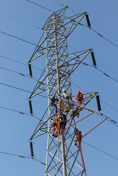 Your Guide To Transmission Live-Line Maintenance